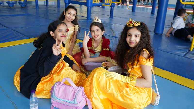 Grade 5 Girls - Jeddah Knowledge International School - مدرسة المعرفة العالمية بجدة
