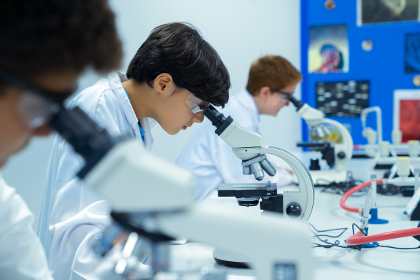 Science Laboratories – Jeddah Knowledge International School – مدرسة ...